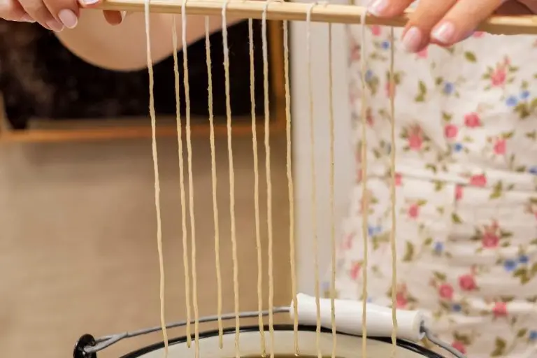 4 Easiest Ways To Make Candle Wicks - DIY products 101